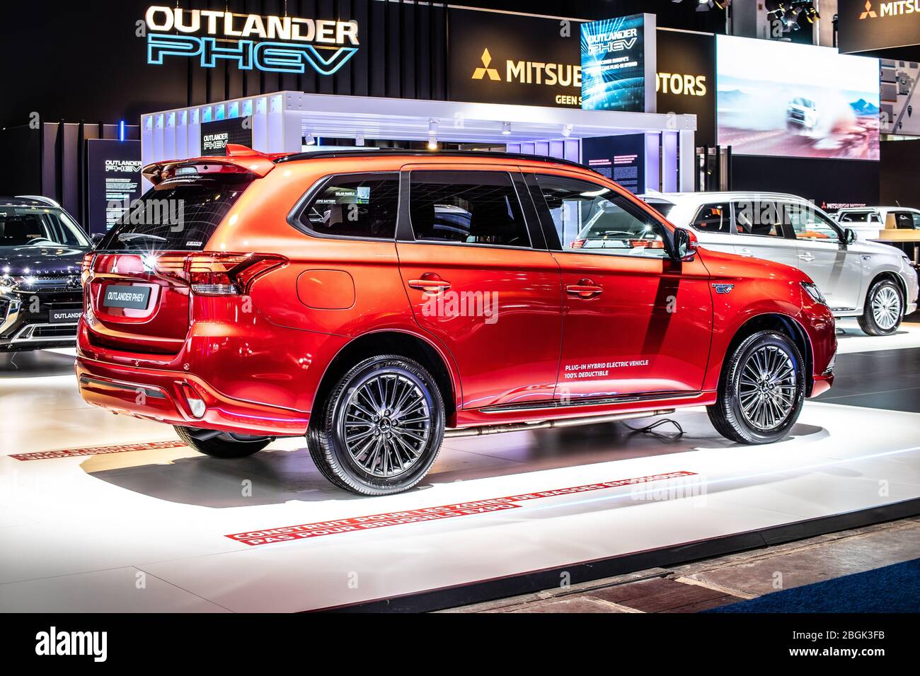 Outlander phev Banque de photographies et d’images à haute résolution ...