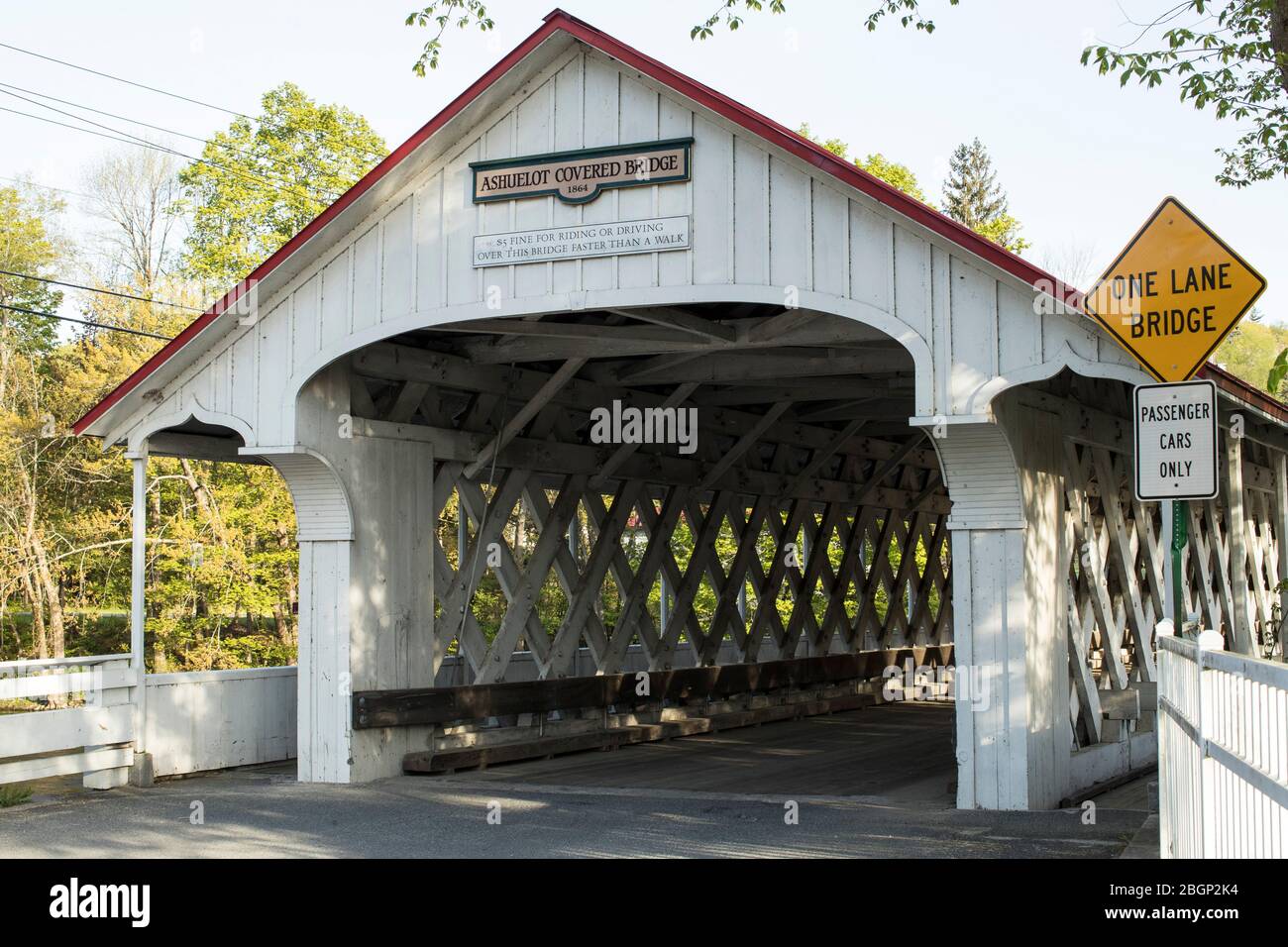 Ponts Couverts De Dans Banque d'image et photos - Alamy