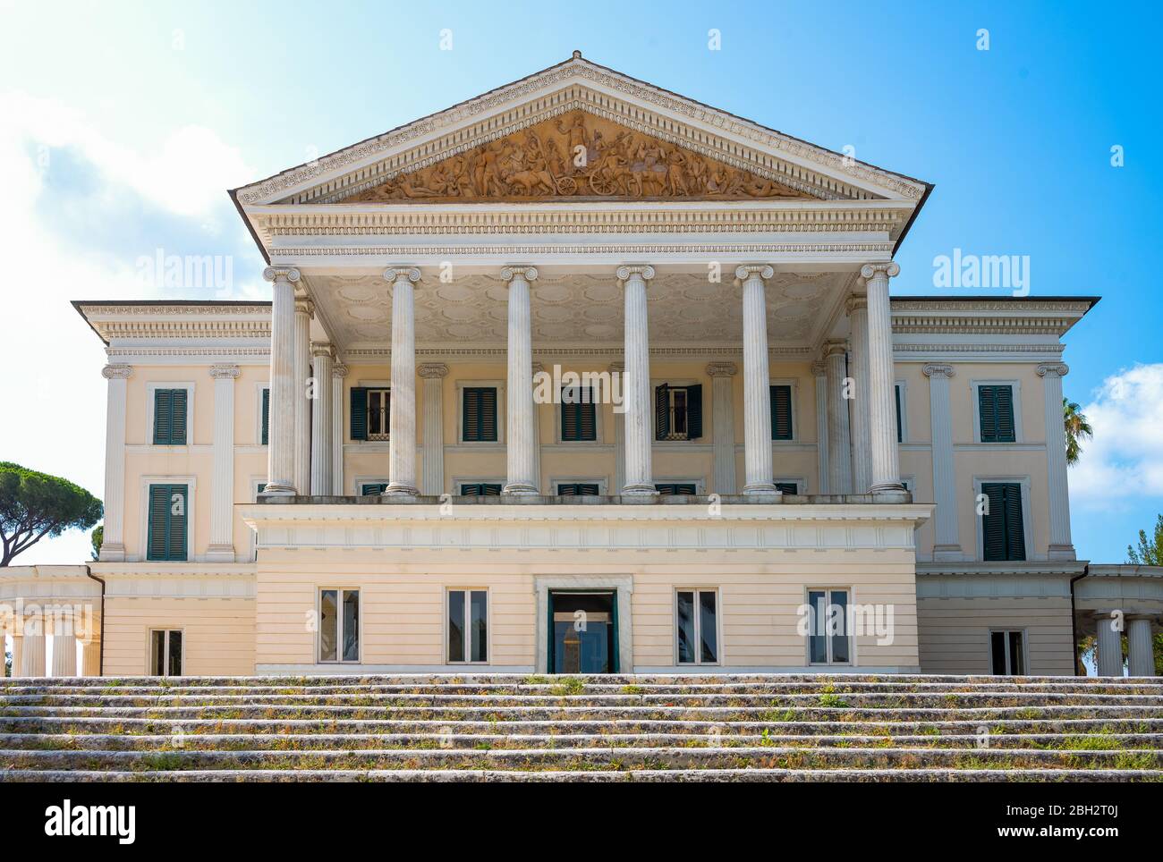 Palazzo torlonia palace Banque de photographies et d’images à haute ...