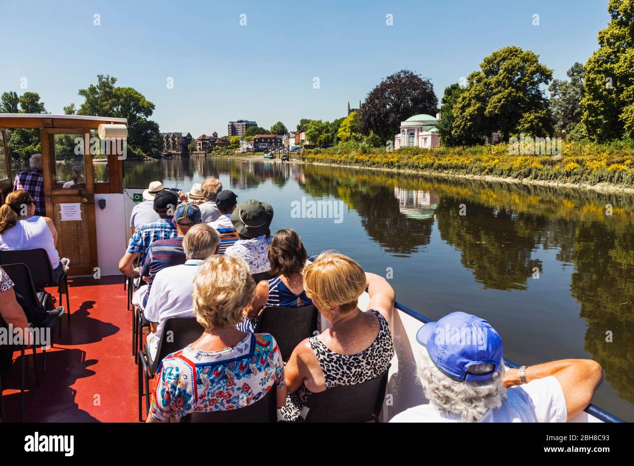 Touristes sur riverboat london Banque de photographies et d’images à ...