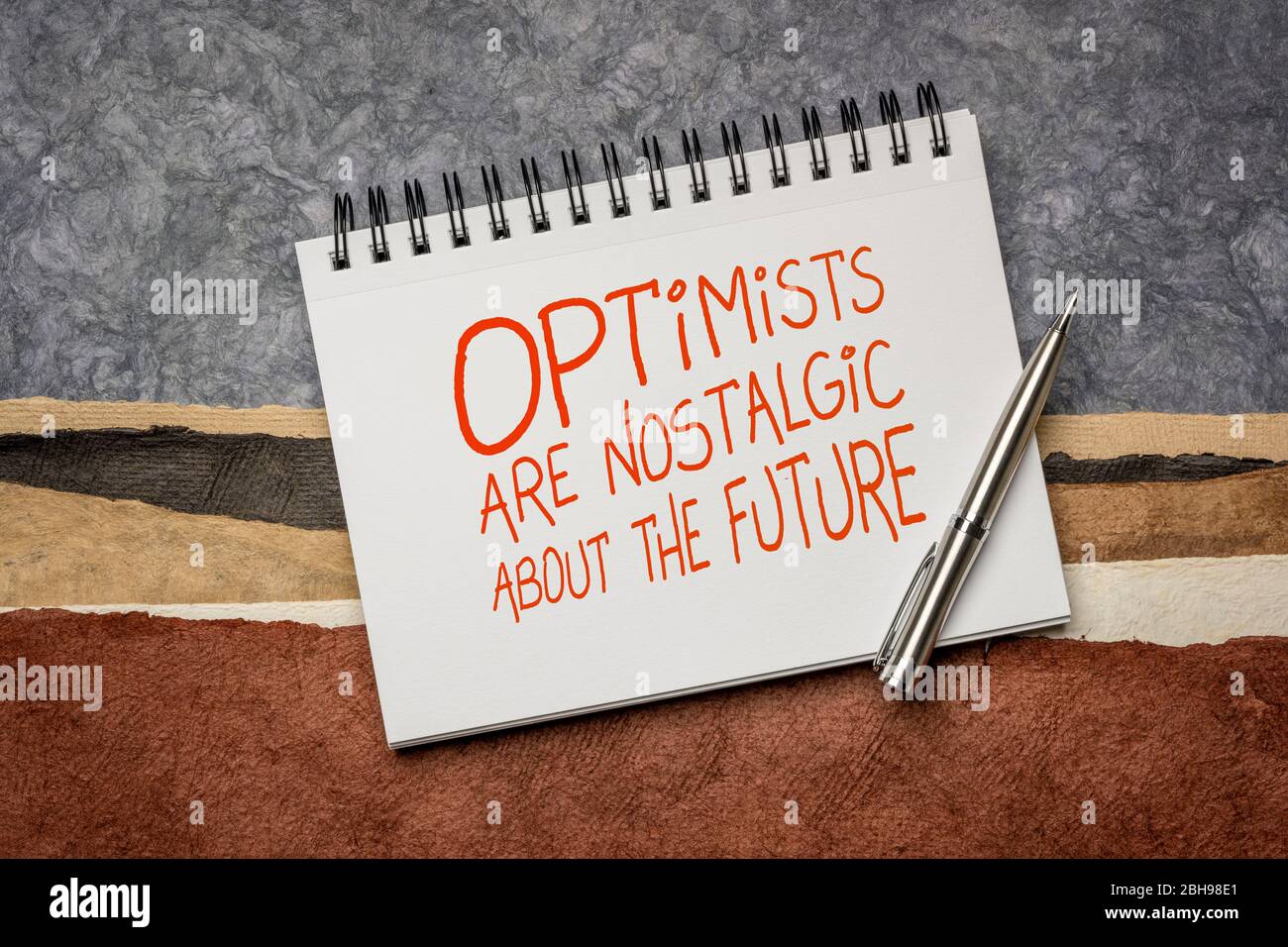 Les optimistes sont nostalgiques de la future citation inspirante ...
