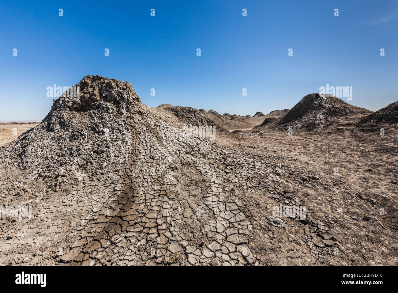 Volcans de boue Banque de photographies et d’images à haute résolution - Alamy