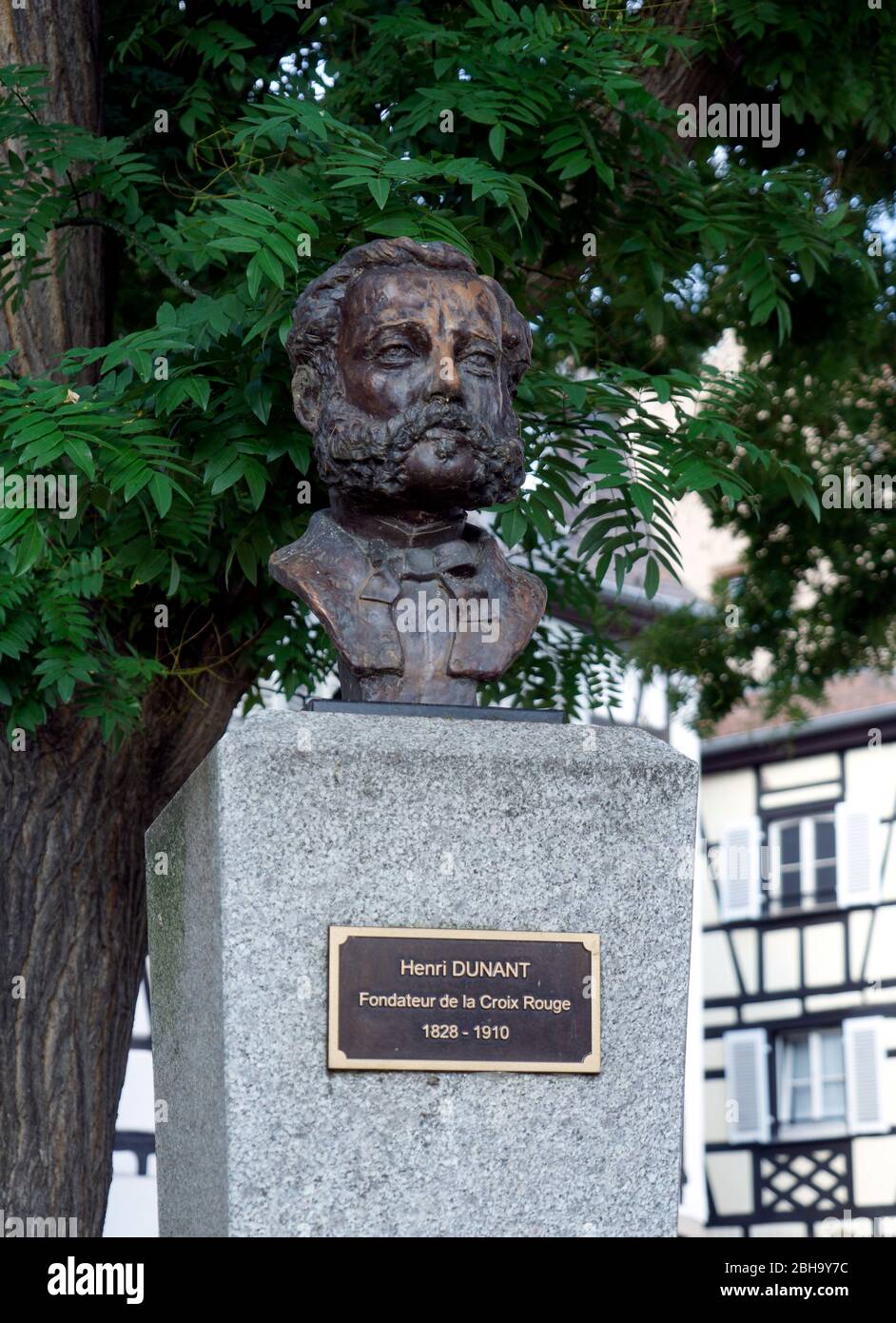 Place henri dunant Banque de photographies et d’images à haute ...
