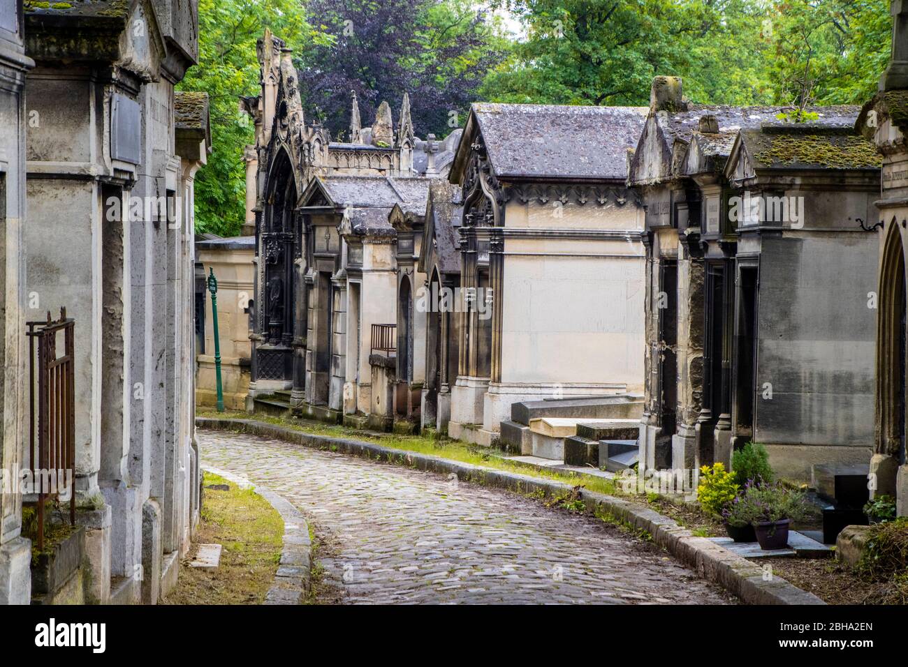 Cimetière du père lachaise paris Banque de photographies et d’images à ...