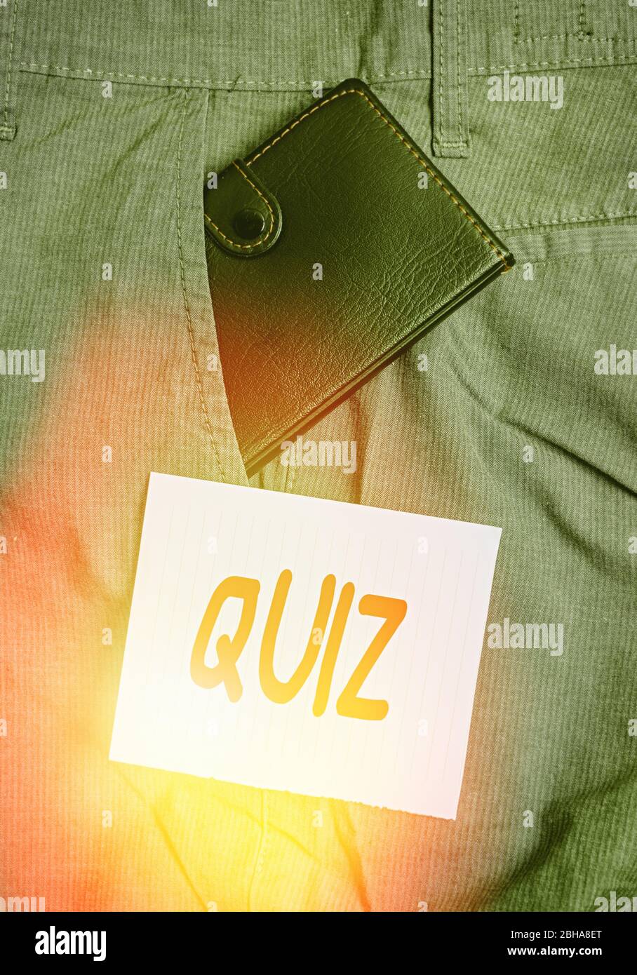 Questionnaire sur la rédaction de texte. Photo d'affaires présentant un ...