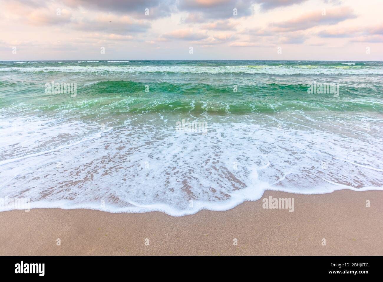 Coucher de soleil eaux beach resort Banque de photographies et d’images ...