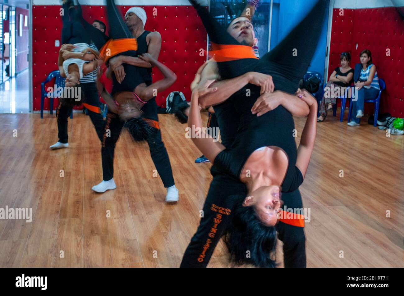 Swing latino Banque de photographies et d’images à haute résolution - Alamy