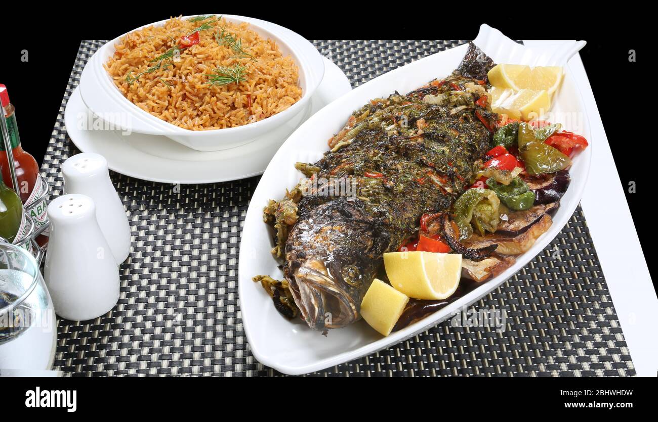 Poisson avec du riz Banque de photographies et d’images à haute ...