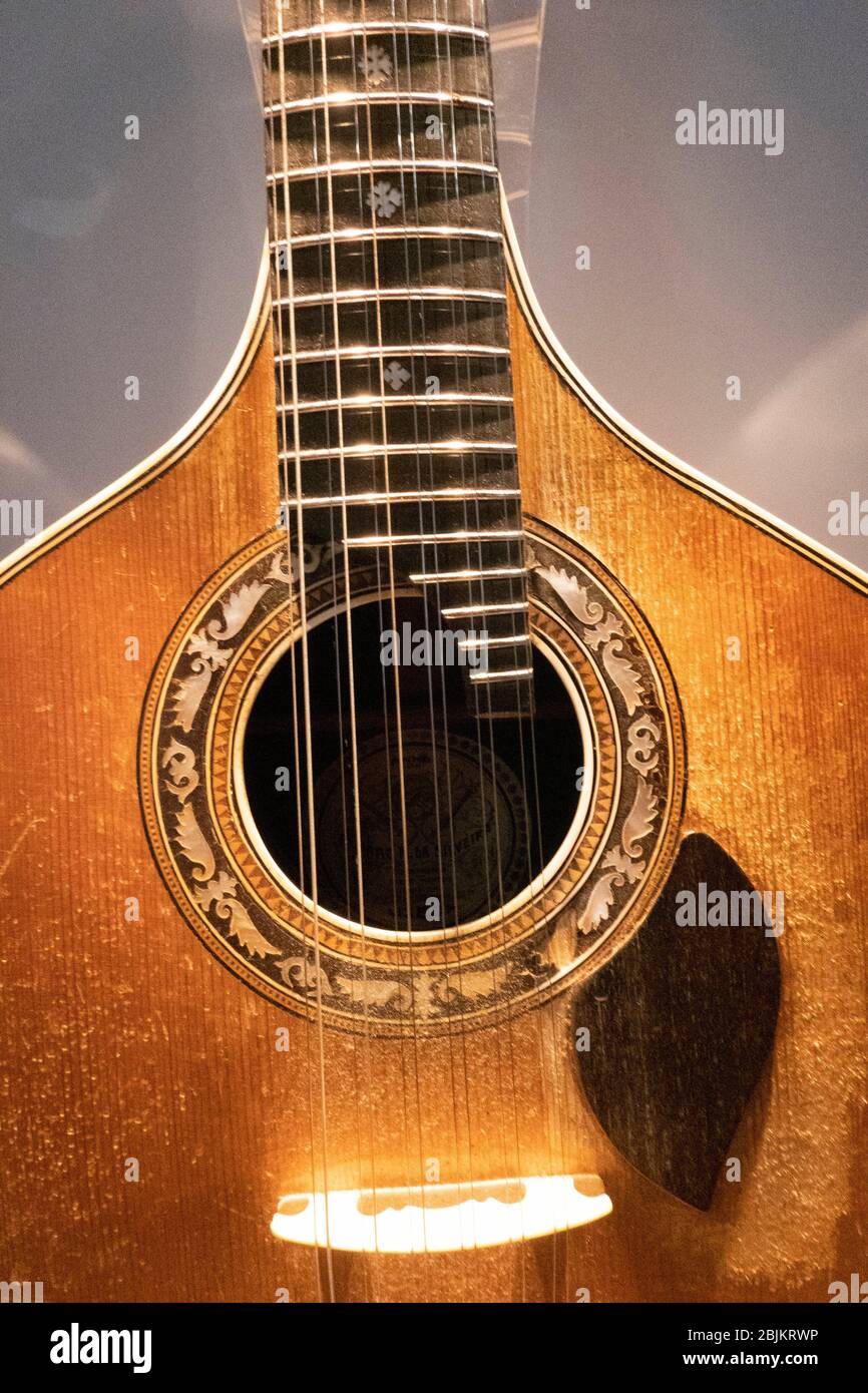 Fado music instrument Banque de photographies et d’images à haute ...