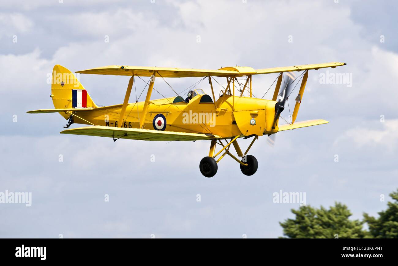 De havilland tiger moth 1930s Banque de photographies et d’images à ...