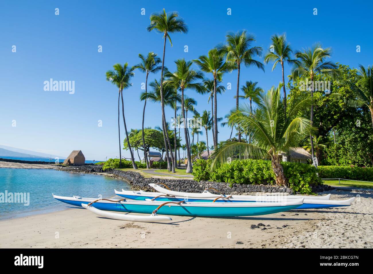 Traditional hawaiian outrigger canoe boat Banque de photographies et d ...