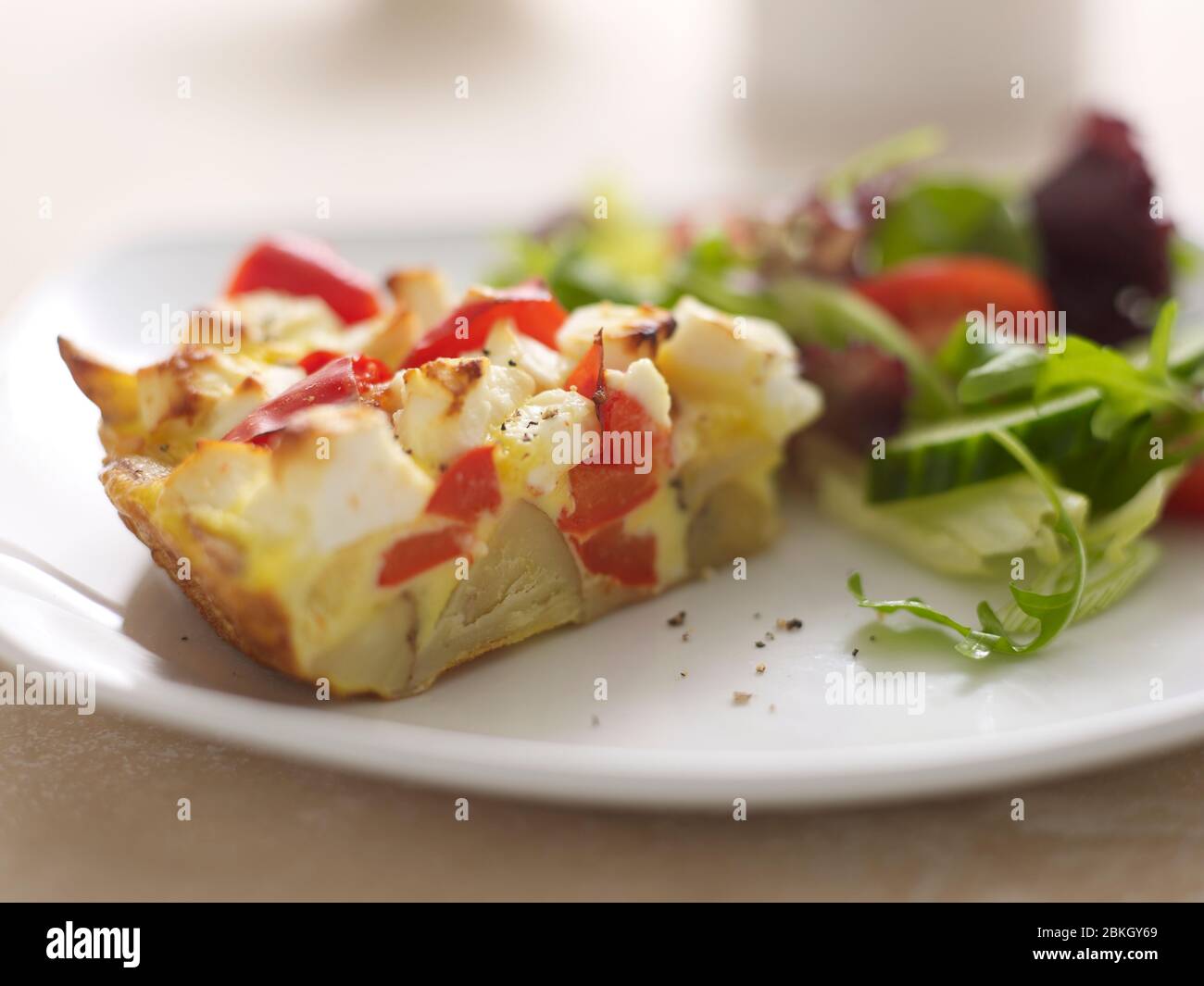 Buffet table quiche Banque de photographies et d’images à haute ...