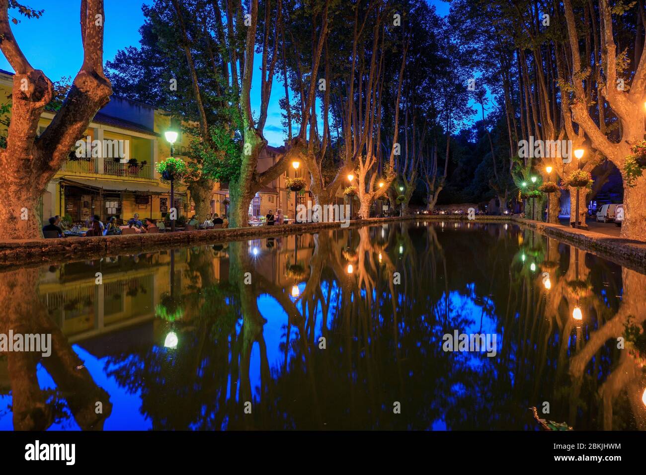 France vaucluse luberon cucuron bassin Banque de photographies et d ...