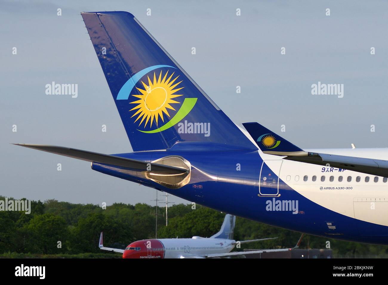 Rwandair a330 Banque de photographies et d’images à haute résolution ...