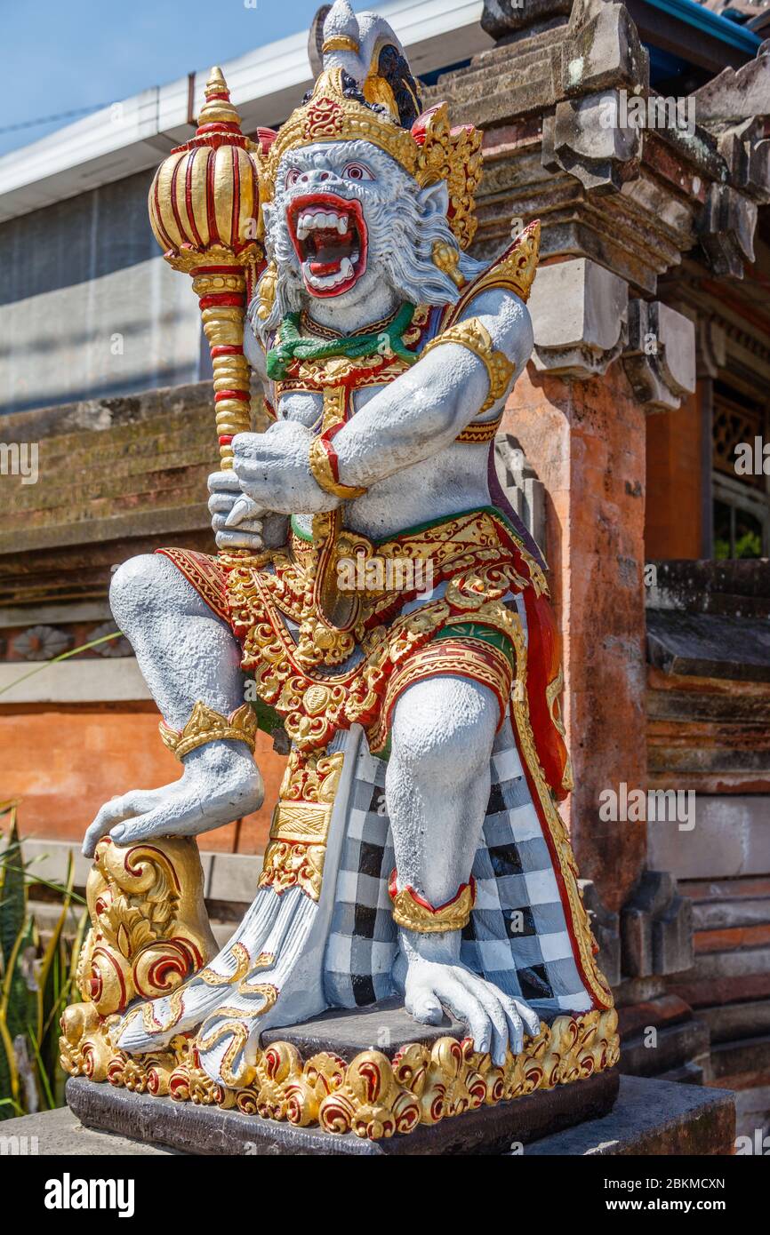 Statue de Hanuman, dieu hindou et singe divin (vanara) compagnon du ...