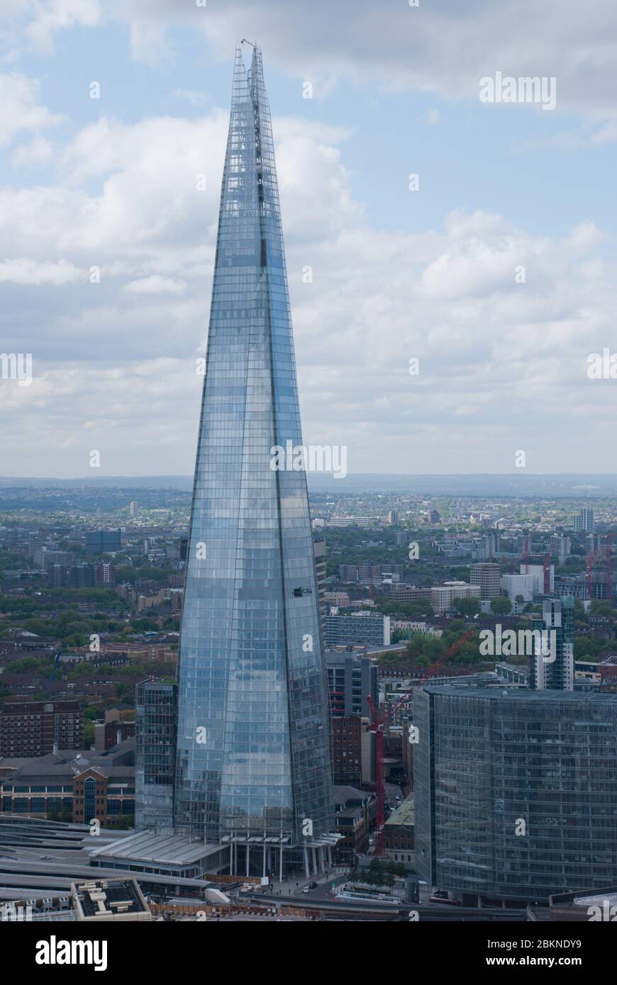 La tour Shard élévation de verre vue aérienne des bâtiments ...