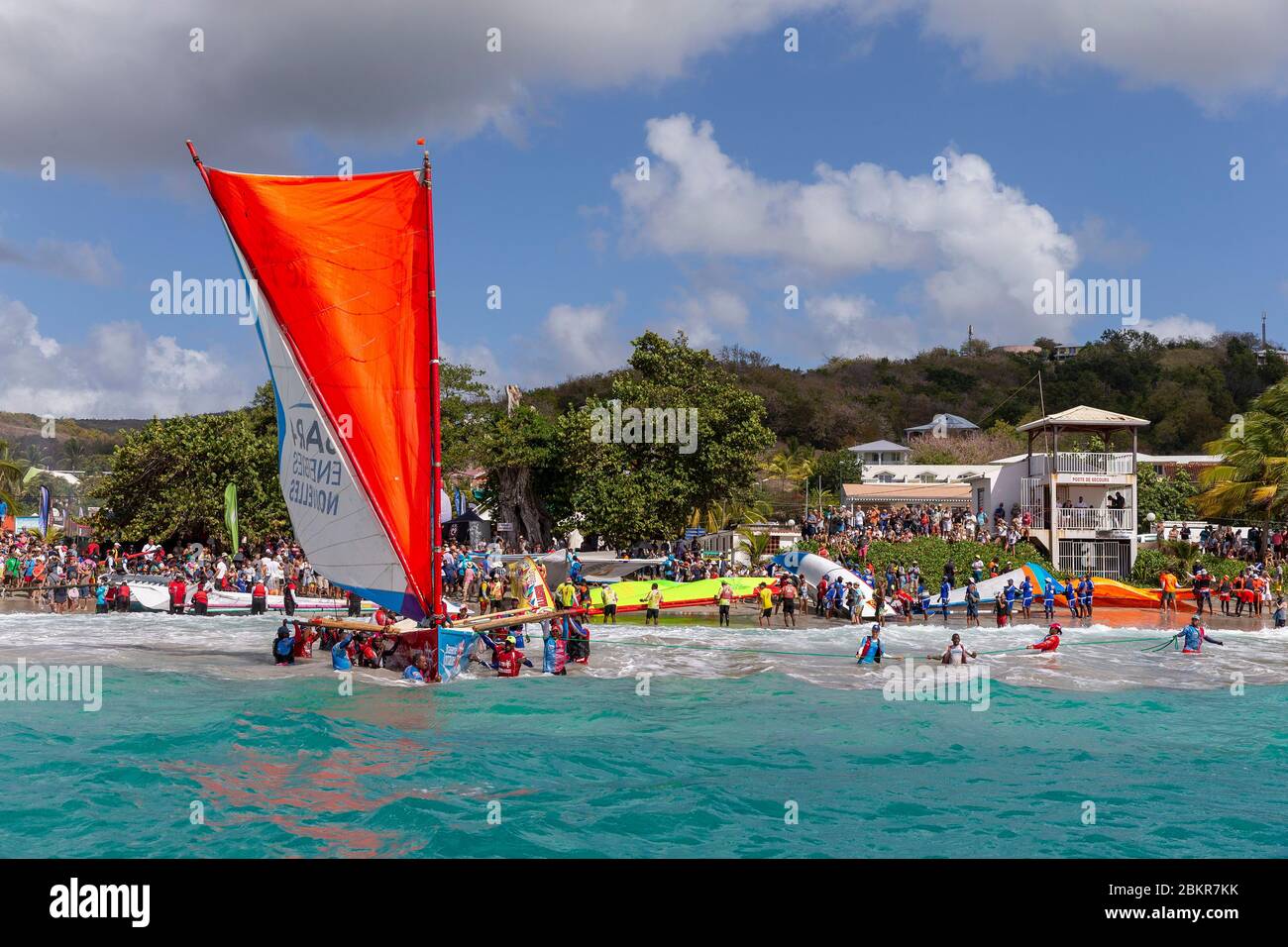 Yole martinique Banque de photographies et d’images à haute résolution ...