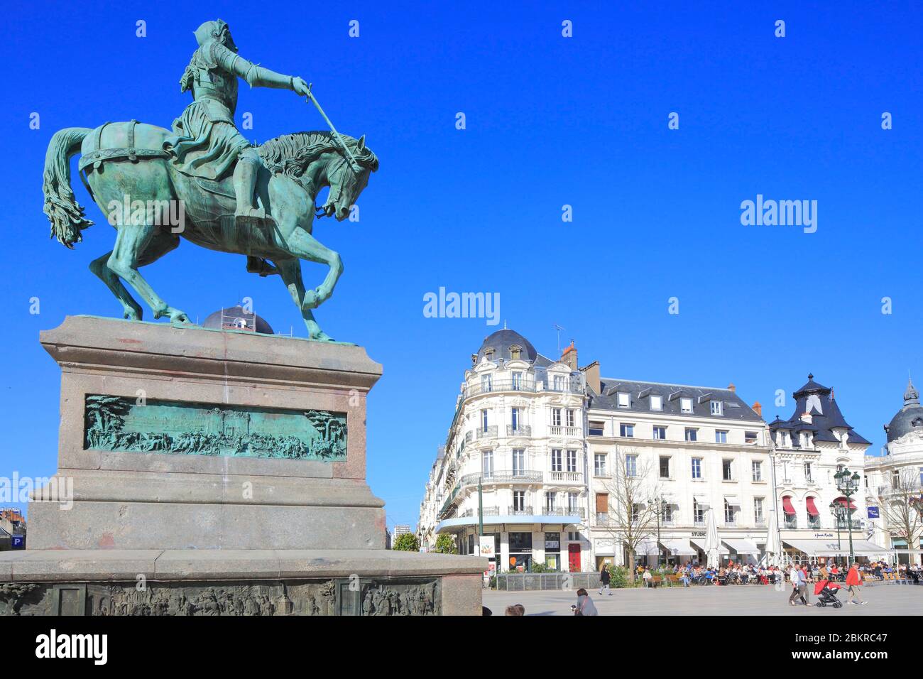 Statue jeanne d'arc orléans Banque de photographies et d’images à haute résolution - Alamy