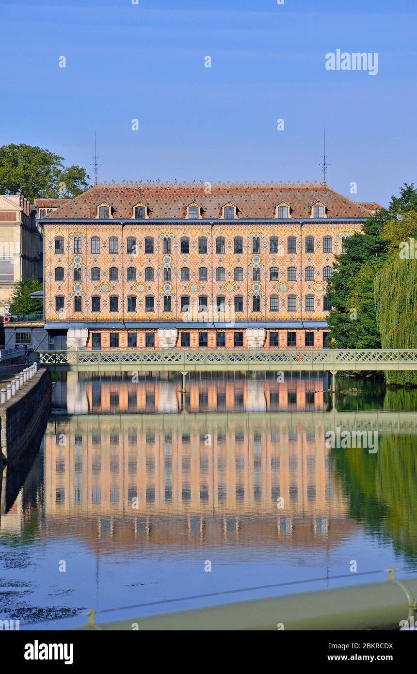 Menier noisiel Banque de photographies et d’images à haute résolution ...