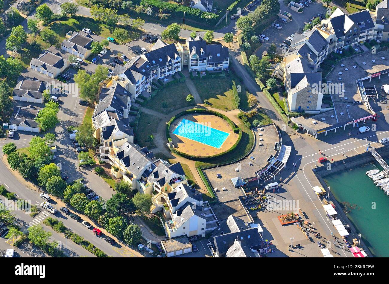 France, Morbihan, Golfe du Morbihan, presqu'île de Rhuys, Arzon, Le Crouesty marina (vue ...
