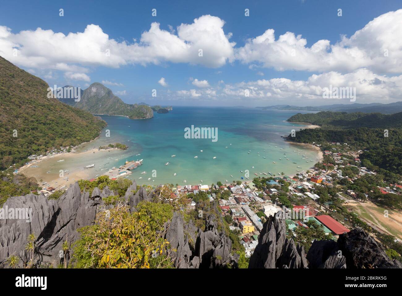 El nido ville les philippines Banque de photographies et d’images à ...