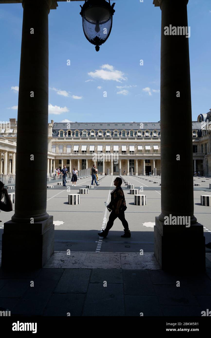 Colonnes de buren paris Banque de photographies et d’images à haute ...