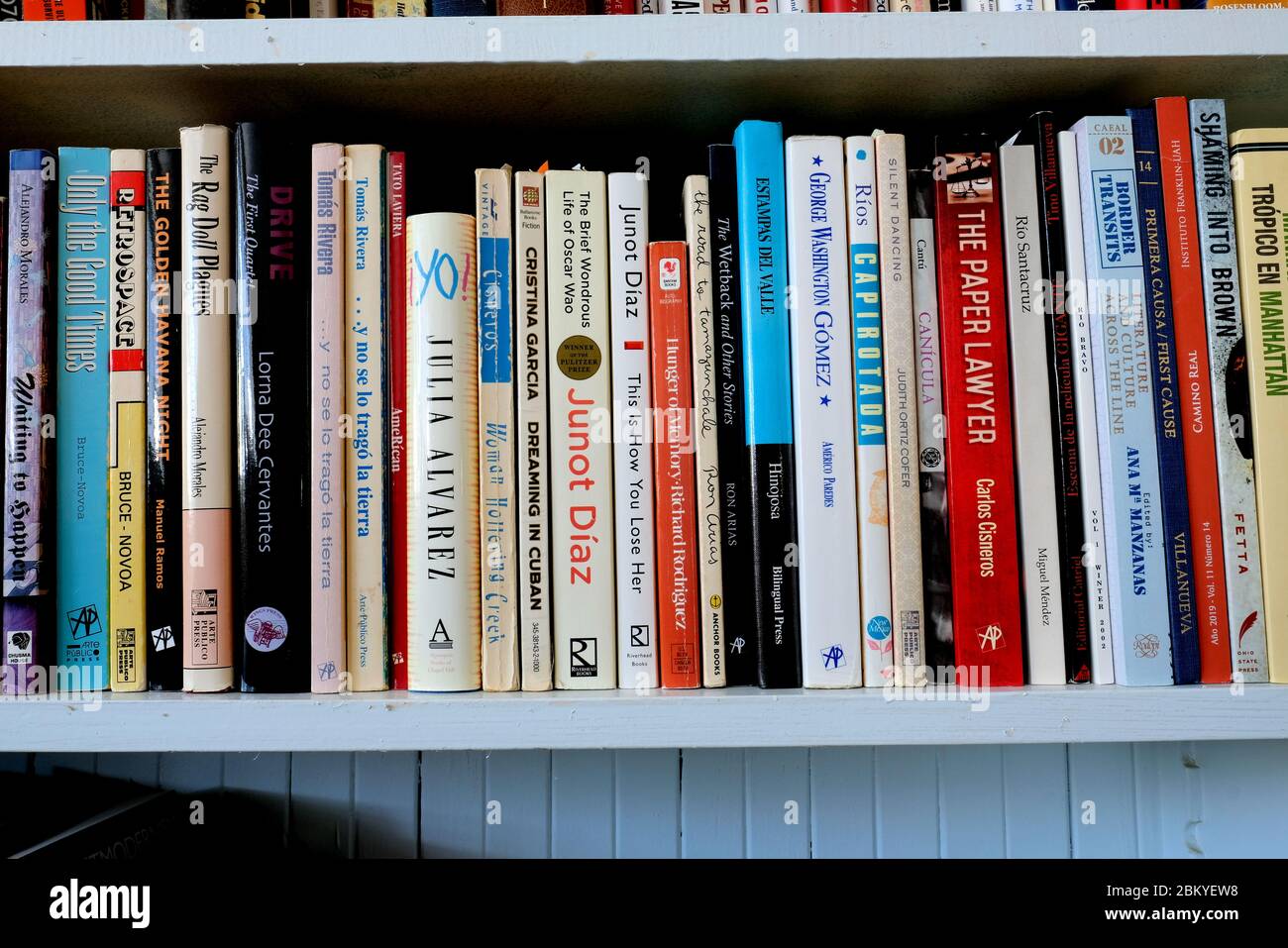 Auteurs hispaniques Banque de photographies et d’images à haute ...