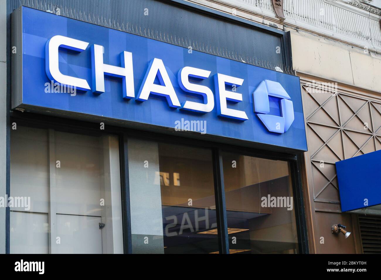 Chase bank logo Banque de photographies et d’images à haute résolution ...