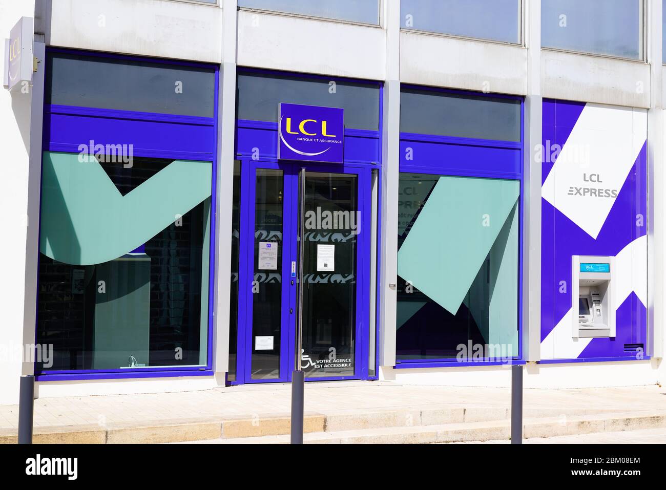Lcl Banque Et Assurance Banque d'image et photos - Alamy