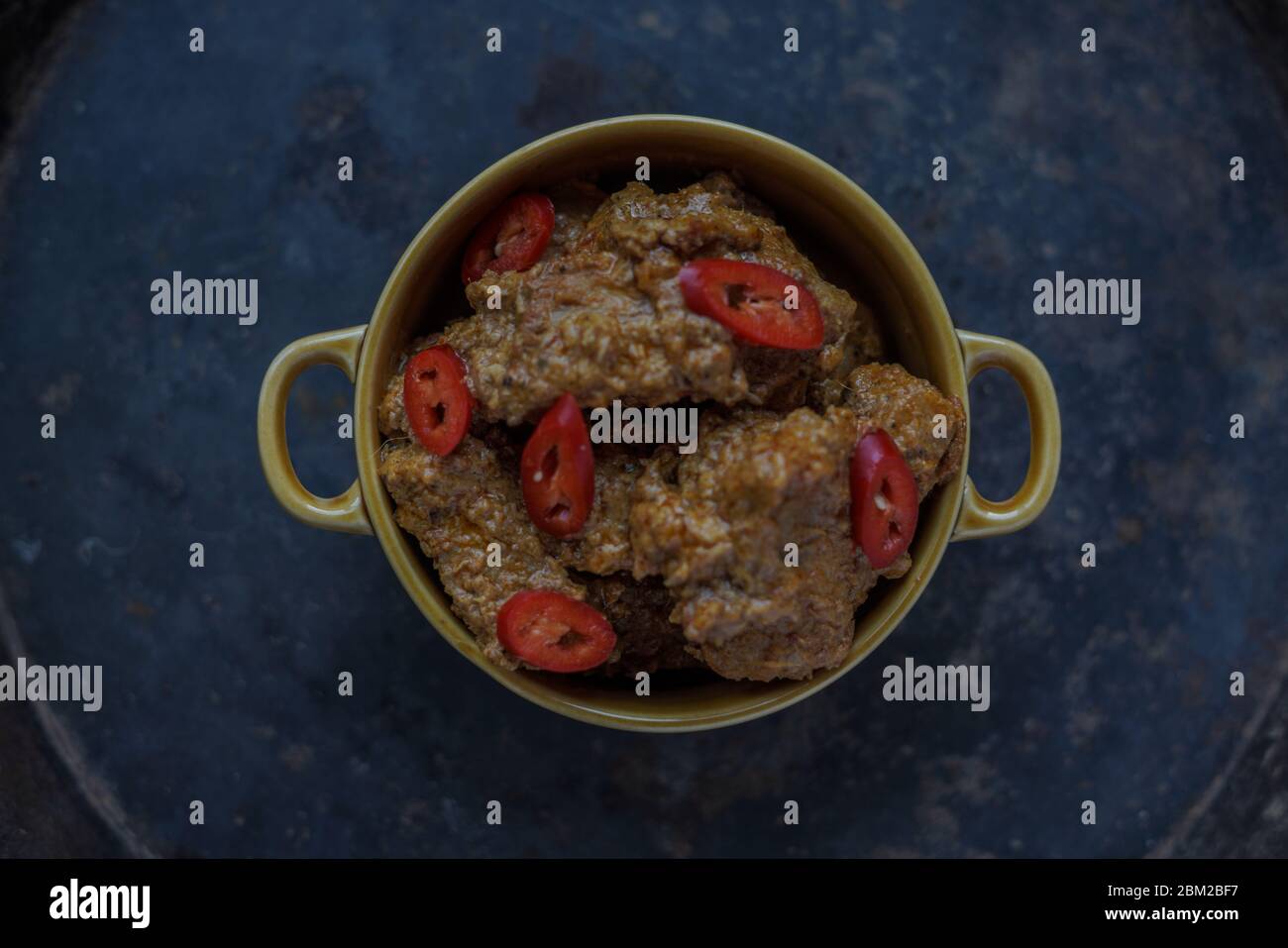 Boeuf rendang Banque de photographies et d’images à haute résolution ...