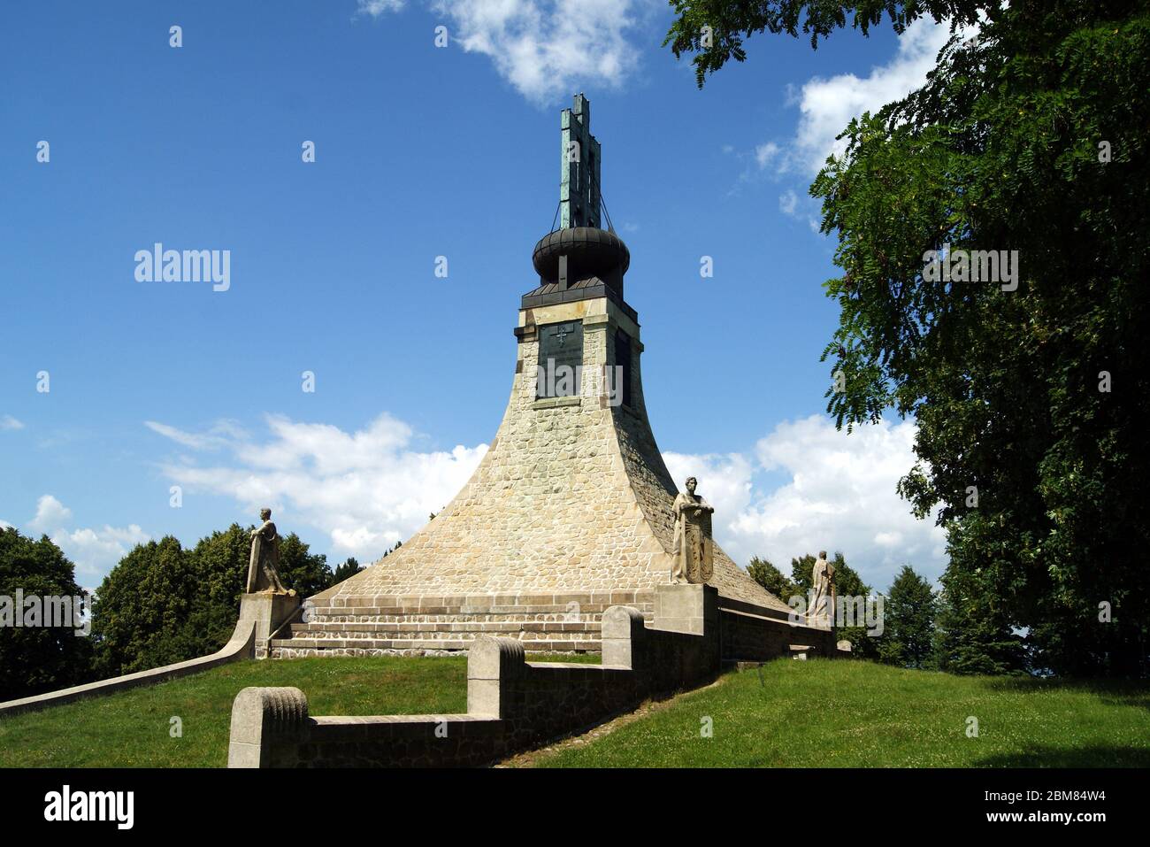 Cairn de paix - 'Mohila Miru' - Mémorial du champ de bataille d ...
