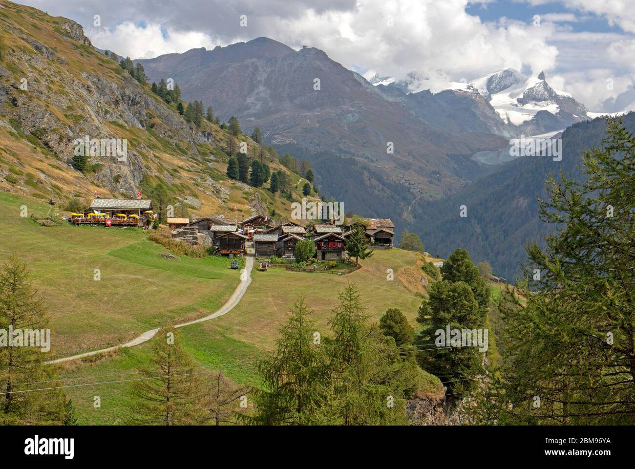 Village de zermatt zmutt Banque de photographies et d’images à haute ...