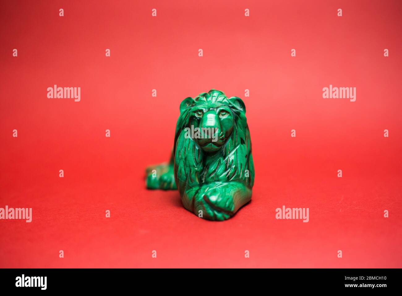 Lion figurine Banque de photographies et d’images à haute résolution ...