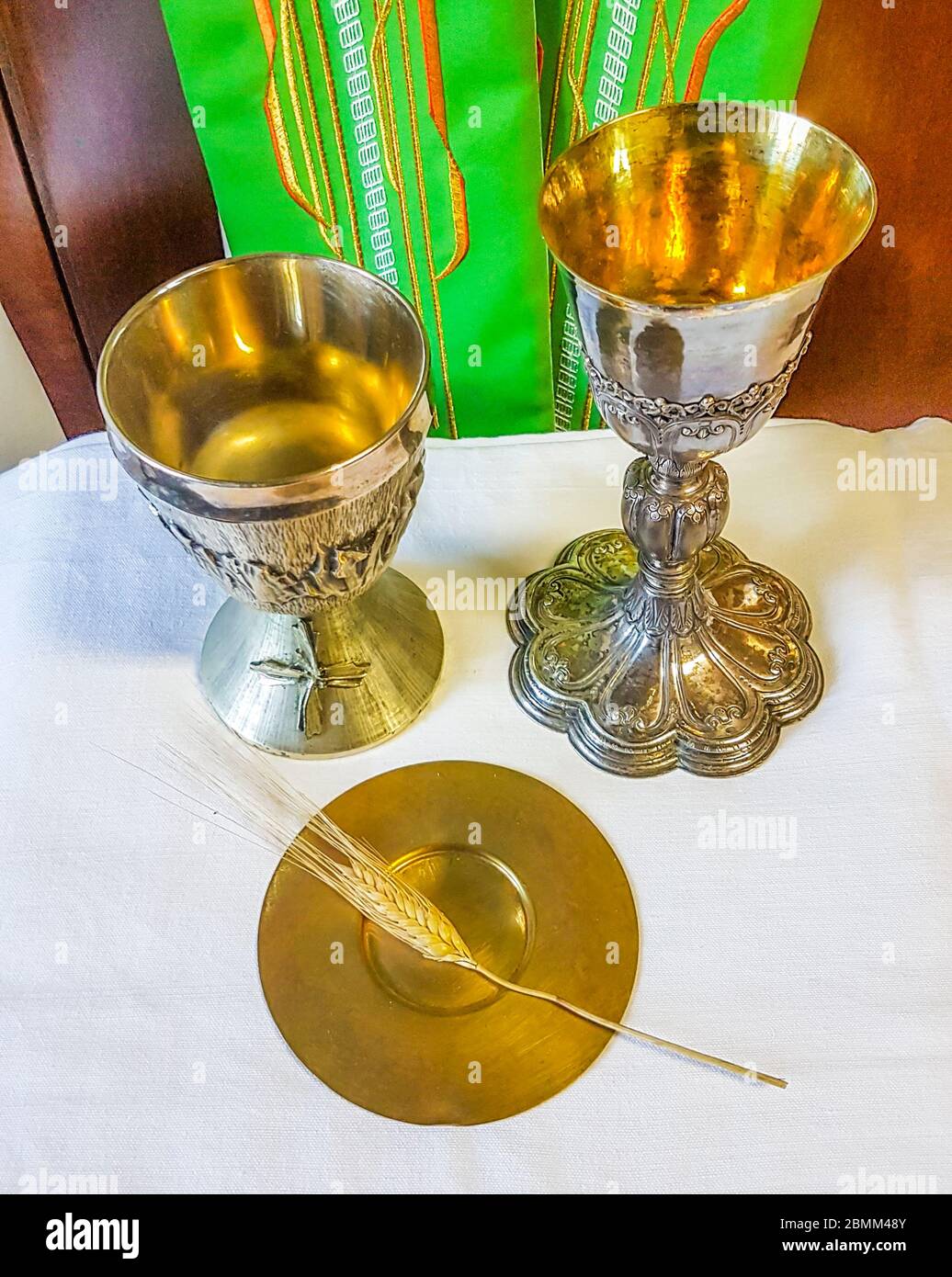 l'oreille de blé mûrit pour le pain qui devient le corps de jésus ...