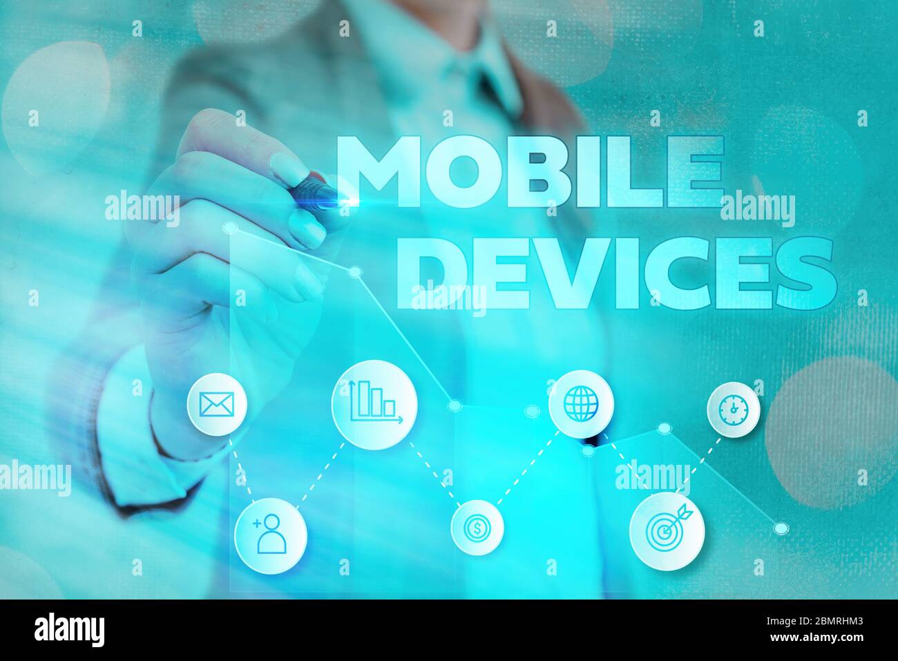 Note d'écriture montrant les appareils mobiles. Concept commercial pour ...