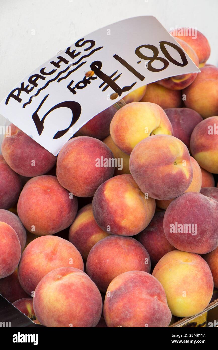 Fruit prices Banque de photographies et d’images à haute résolution - Alamy