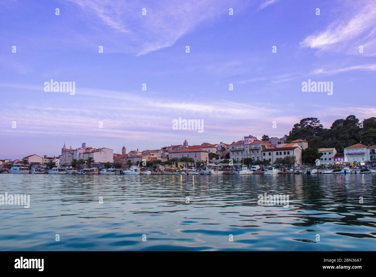 Rab Island, Croatie - juillet 20 2018 : vue pittoresque sur la côte de ...