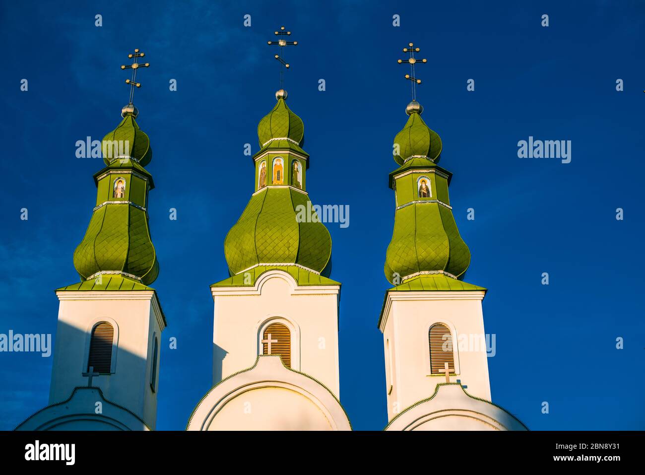 Tours vertes Banque de photographies et d’images à haute résolution - Alamy
