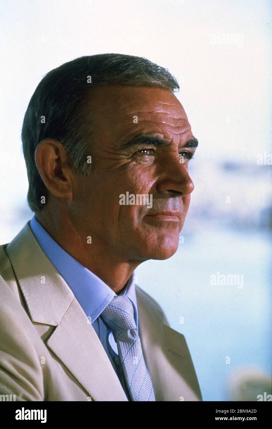 Never say never again 1983 sean connery Banque de photographies et d ...