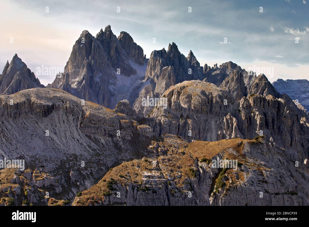The peaks cadini mountain range Banque de photographies et d’images à ...