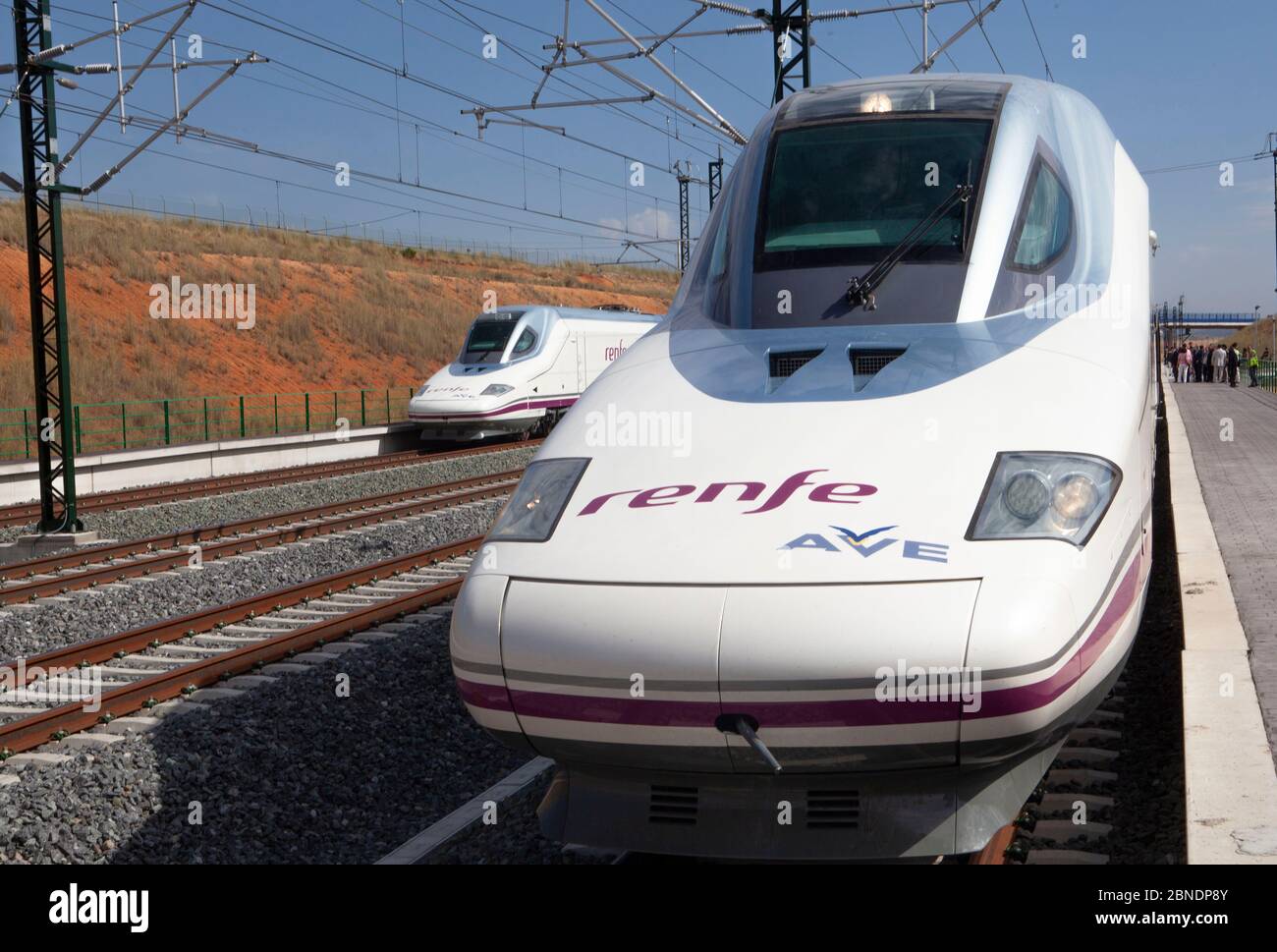 Train de talgo Banque de photographies et d’images à haute résolution ...