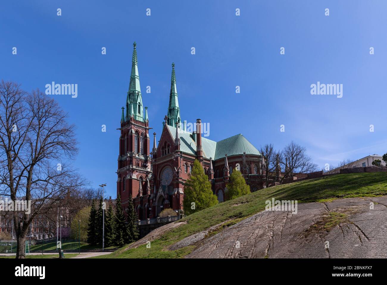 église de brique rouge Banque de photographies et d’images à haute ...