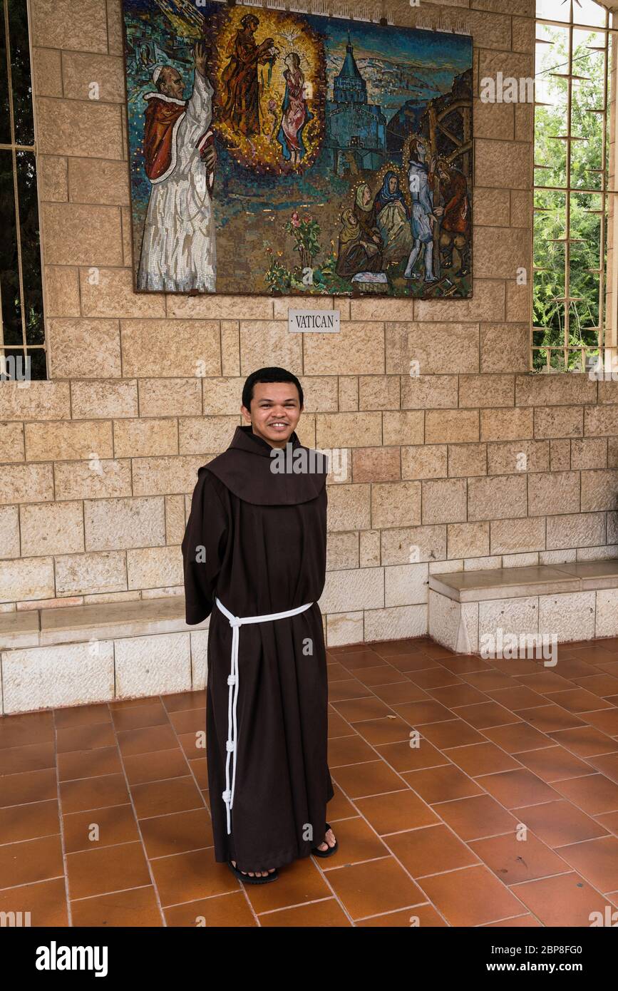 Jeune moine franciscain Banque de photographies et d’images à haute ...