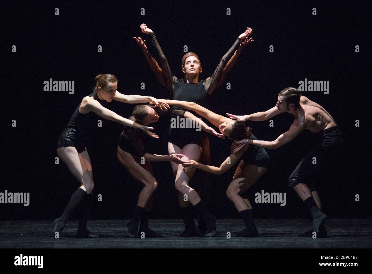 Sharon eyal Banque de photographies et d’images à haute résolution - Alamy