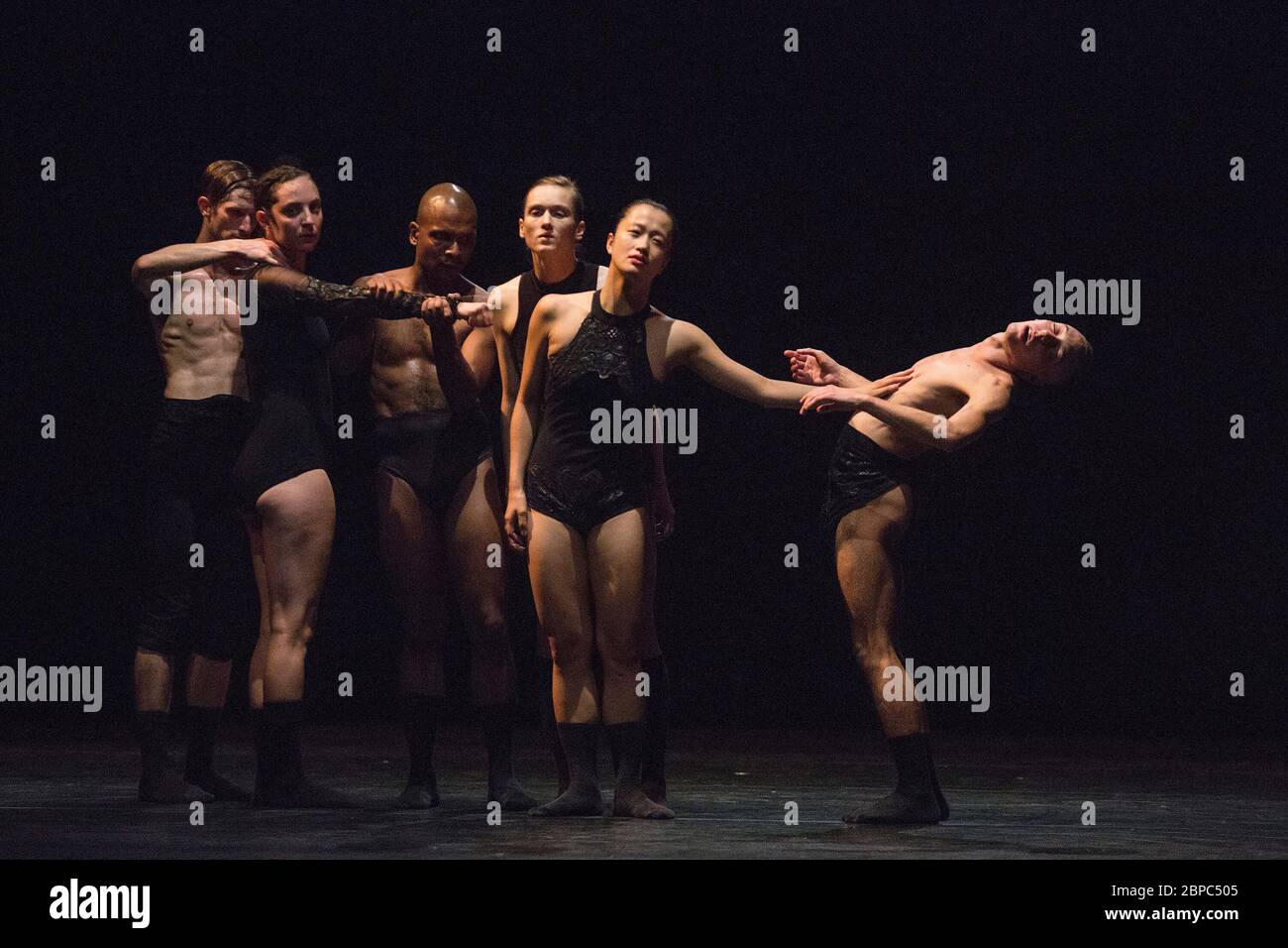 Sharon eyal Banque de photographies et d’images à haute résolution - Alamy