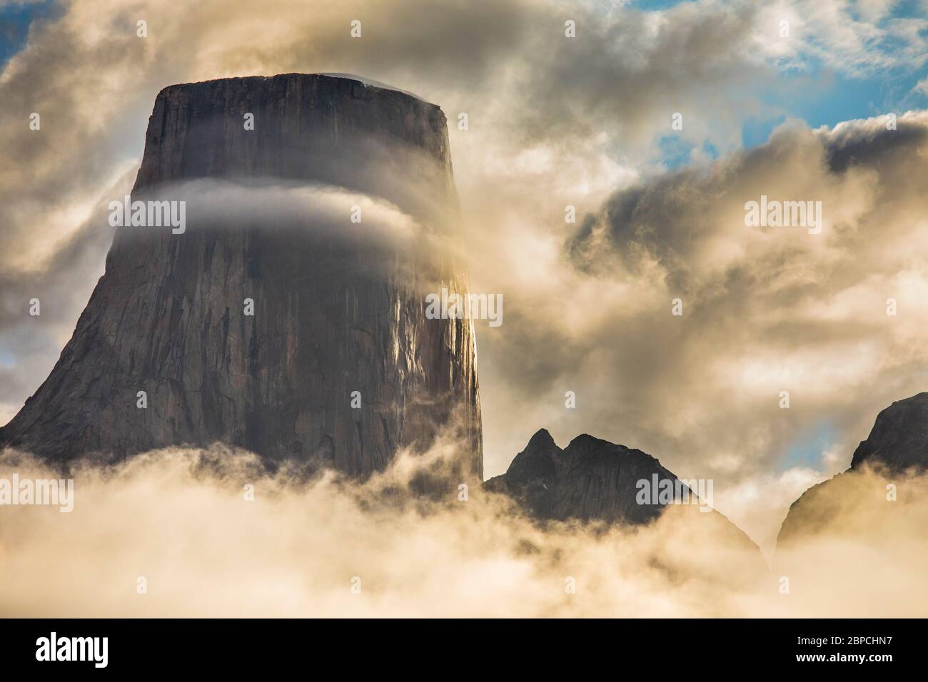 Mont asgard Banque de photographies et d’images à haute résolution - Alamy