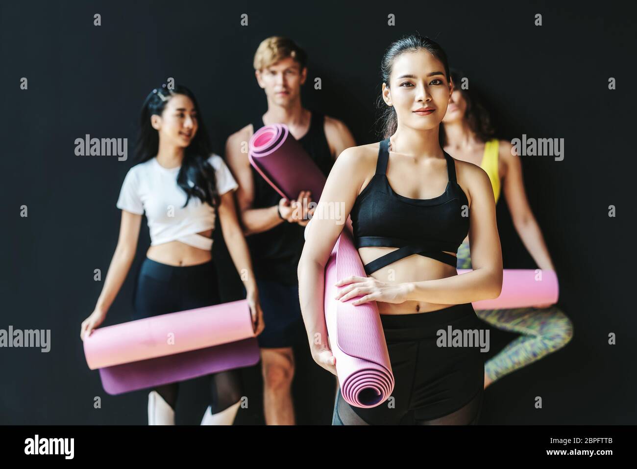 Posture de mode Banque de photographies et d’images à haute résolution ...