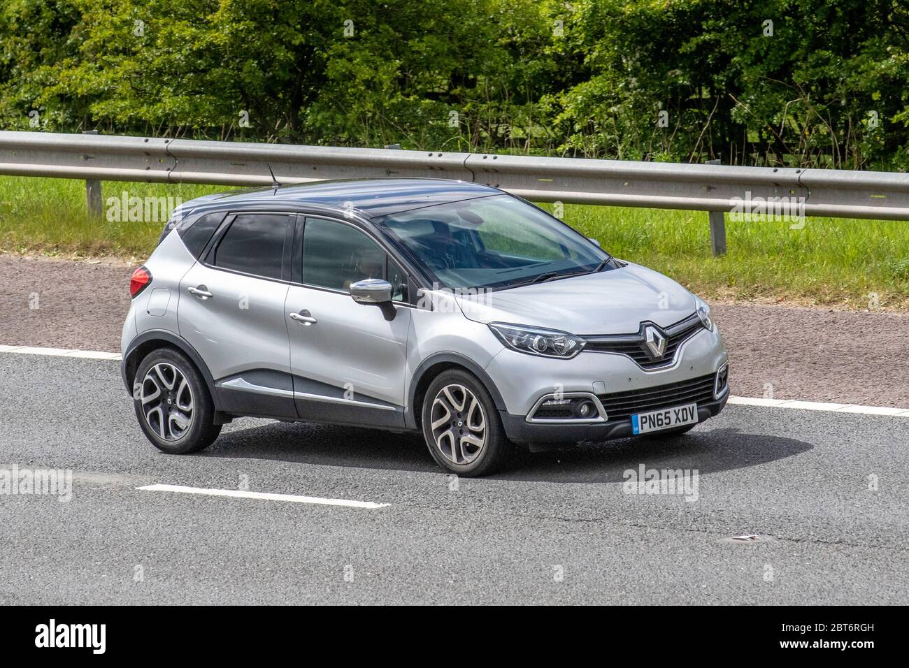 Renault captur dynamique s nav dc Banque de photographies et d’images à ...