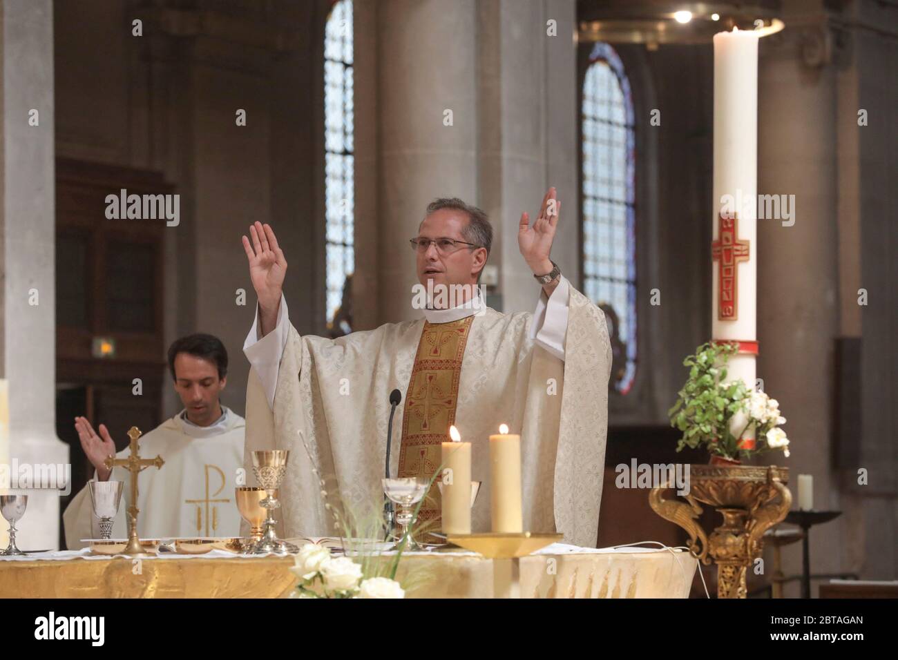 Roman catholique de rite latin roman Banque de photographies et d ...