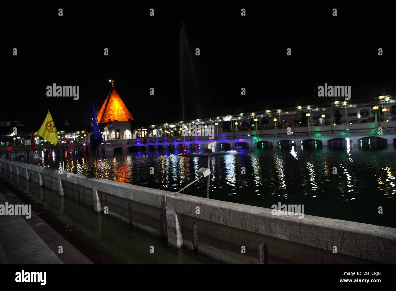 Temple Devi Talab Mandir, Temple Shree Devi Talab, Temple de la Déesse ...